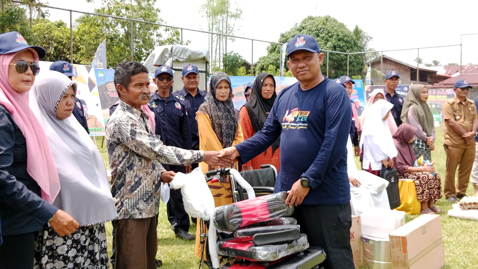 Bakti Sosial dan HUT TKSK Ke 14 , Plt. Sekda Aceh Selatan : TKSK Pilar ...